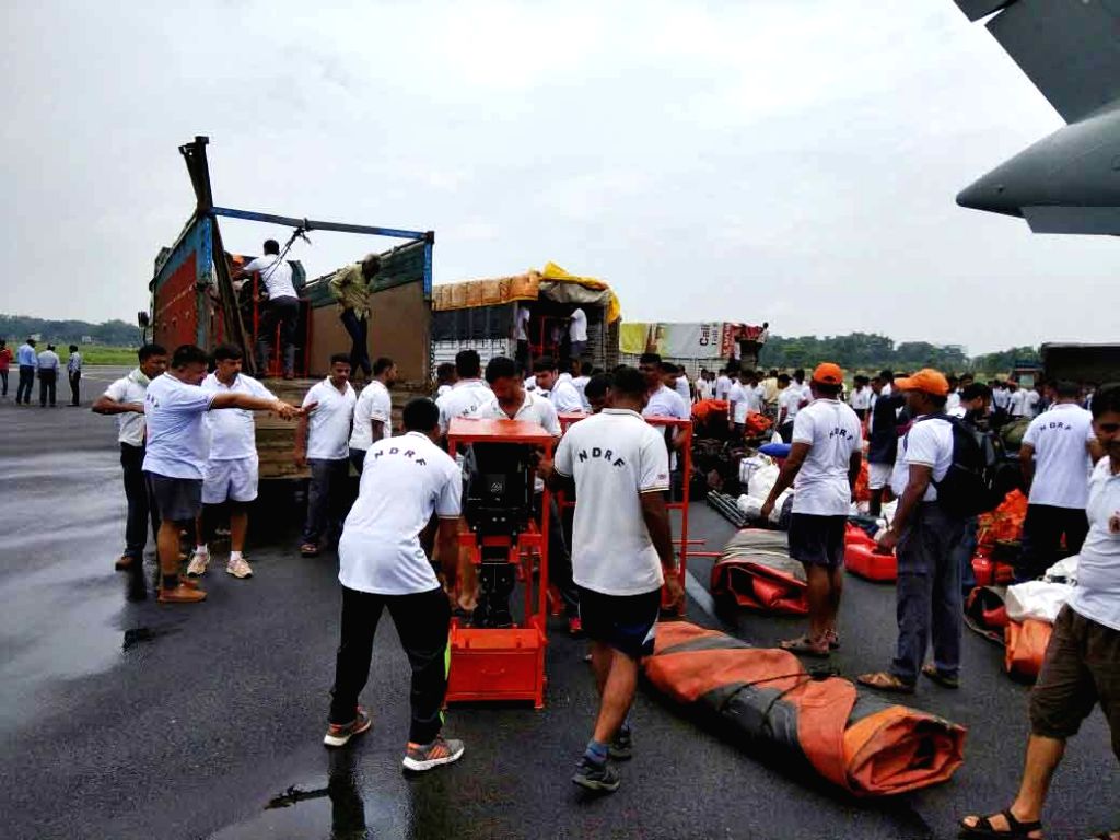 NDRF team reaches flood hi Bihar