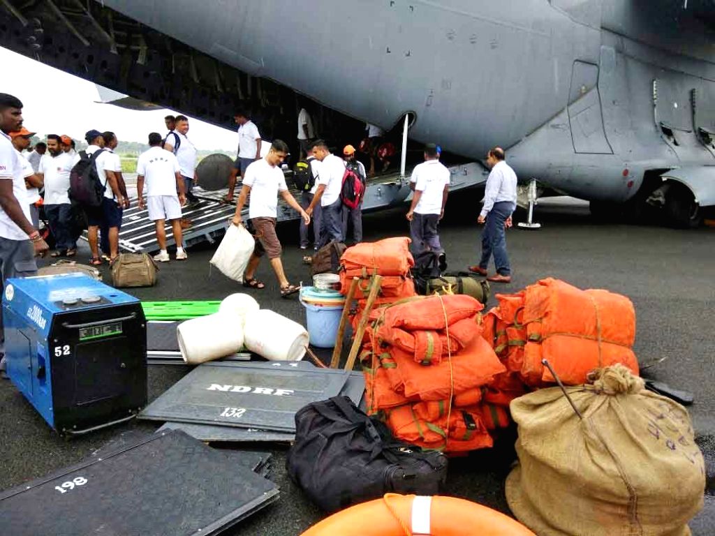 NDRF team reaches flood hi Bihar