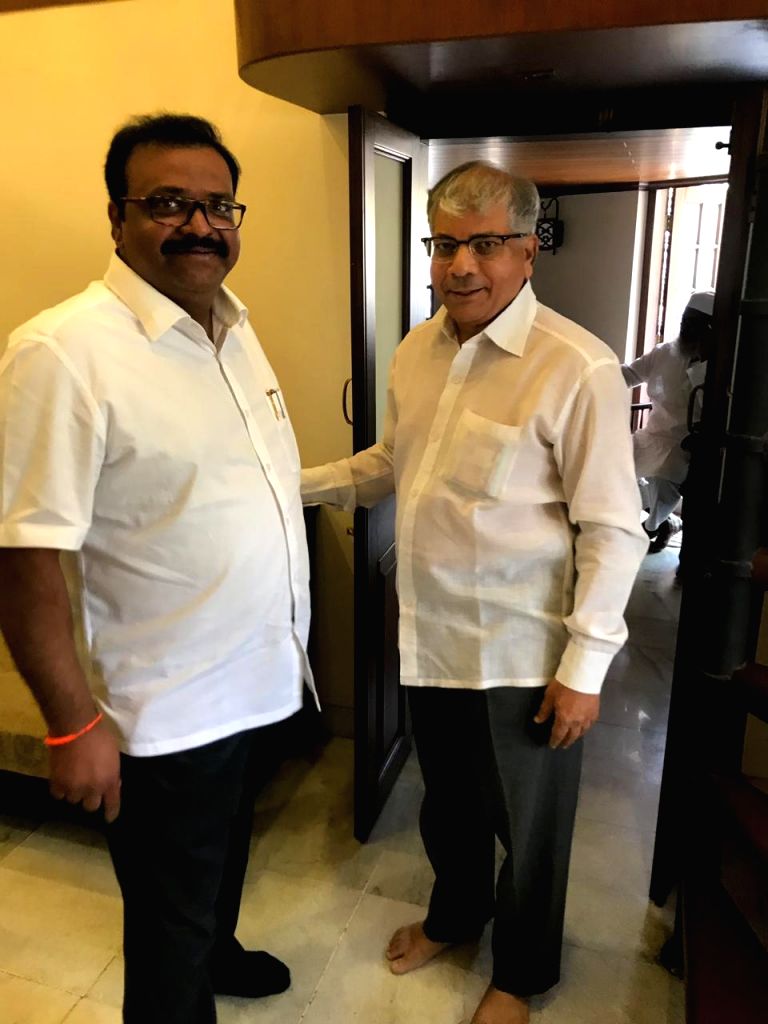 Congress-NCP delegation meets Prakash Ambedkar