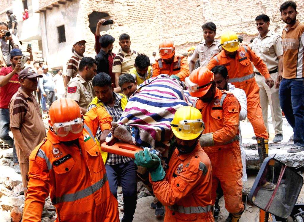NDRF Recovers Bodies in Mustafabad Rescue operation