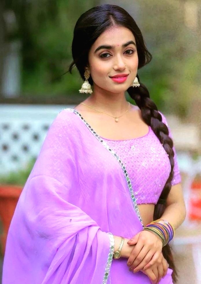 Neeharika Roy learns rock climbing for 'Pyaar Ka Pehla Naam'