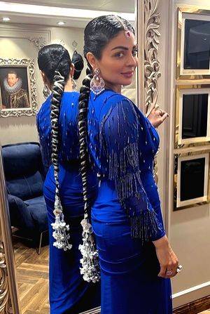 Neeru Bajwa's gorgeous royal electric blue ensemble turns heads