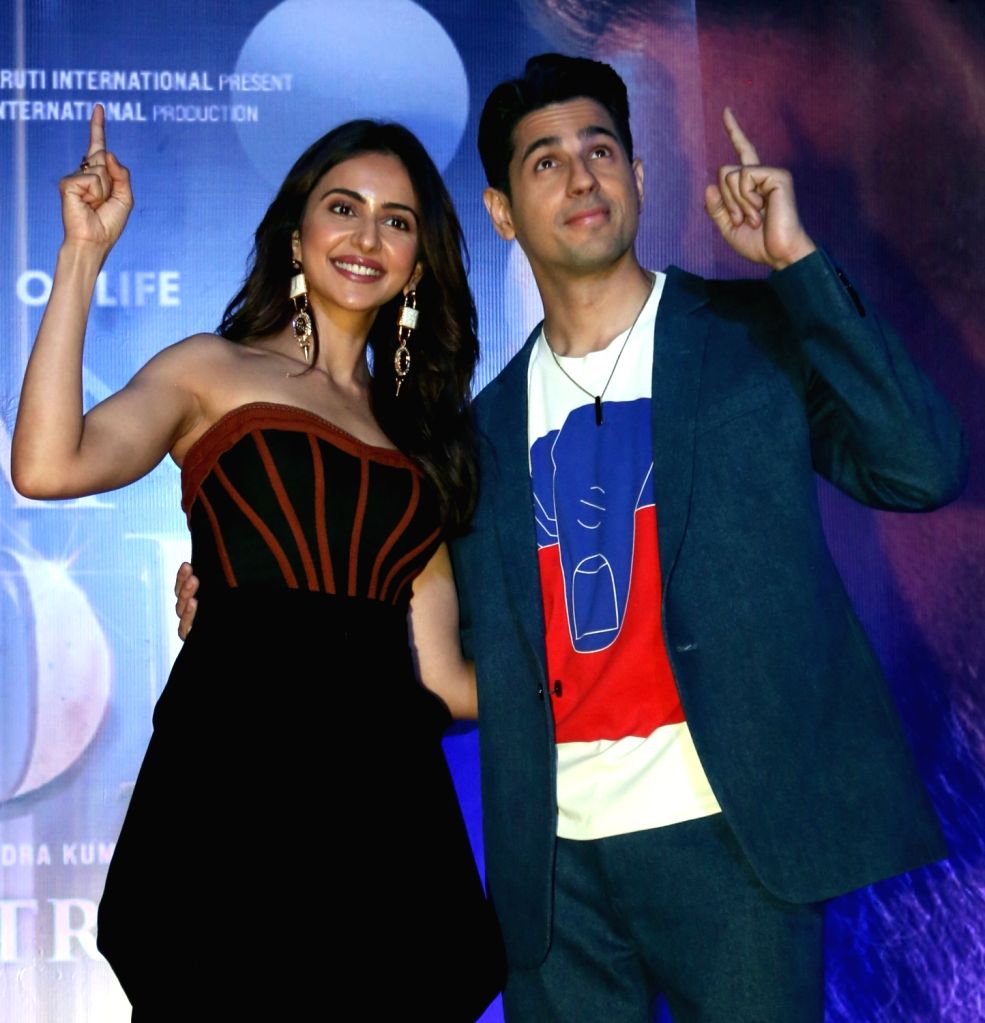 Rakul Preet Singh to play cop for the first time in 'Thank God'