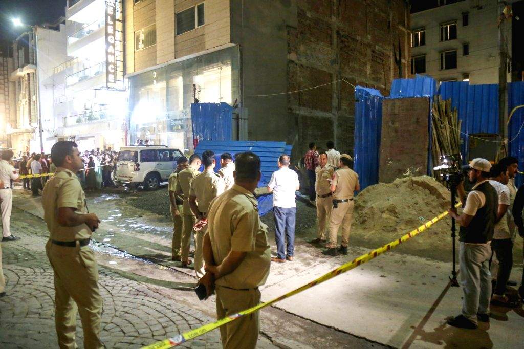 Building Collapse in Delhi's Nabi Karim Area