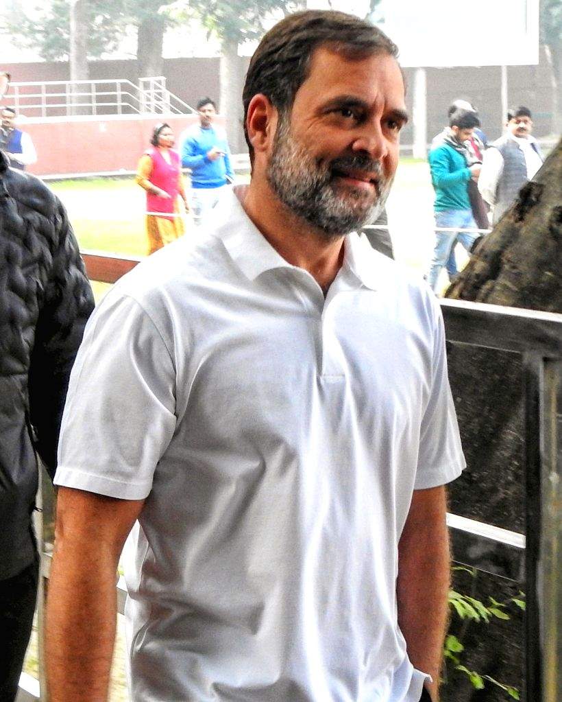 New Delhi : Congress leader Rahul Gandhi arrives at AICC headquarters ...
