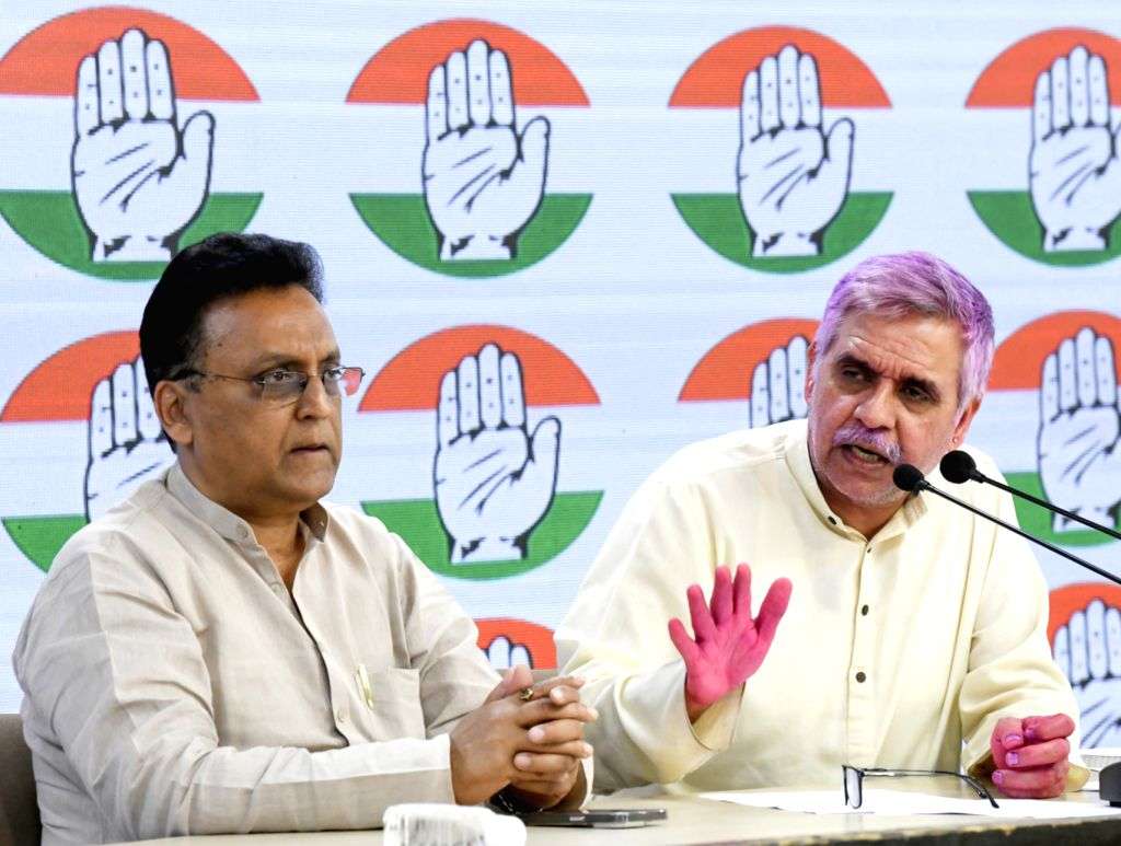 New Delhi : Congress leader Sandeep Dikshit addresses a press ...
