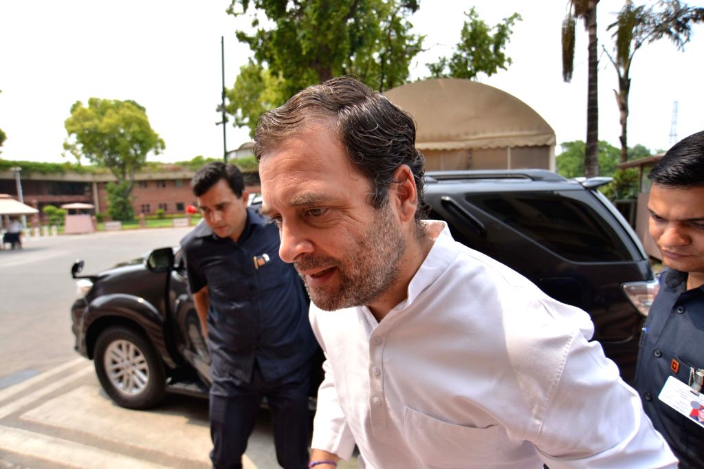Rahul rejects MPs' demand to remain party chief