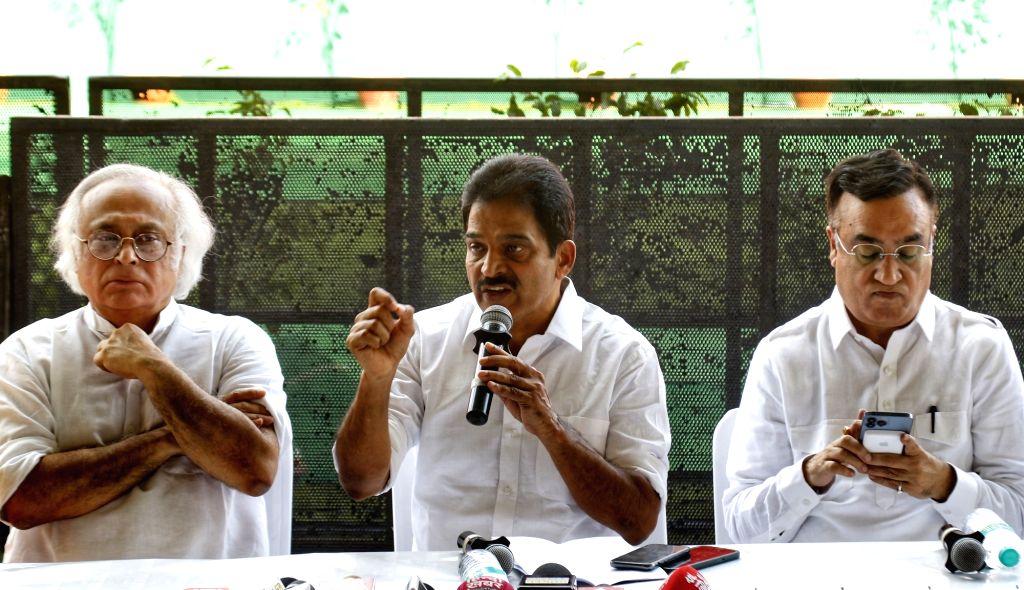 New Delhi : Congress leaders addressing a press conference ahead of ...