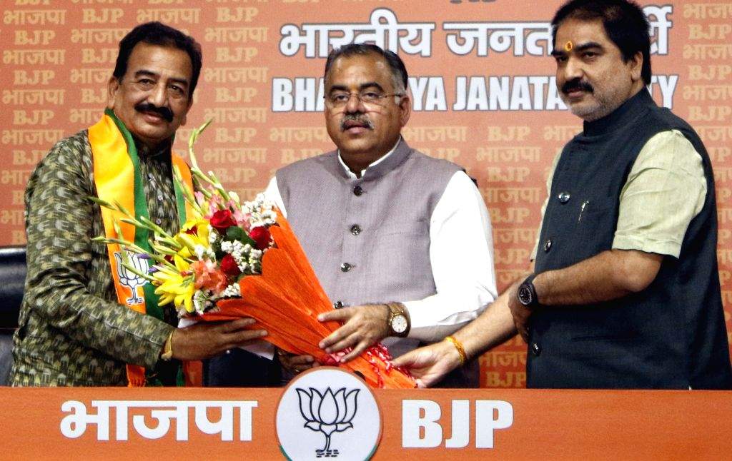 Former BJD MP Prabhas Kumar joins BJP in the presence of BJP National ...