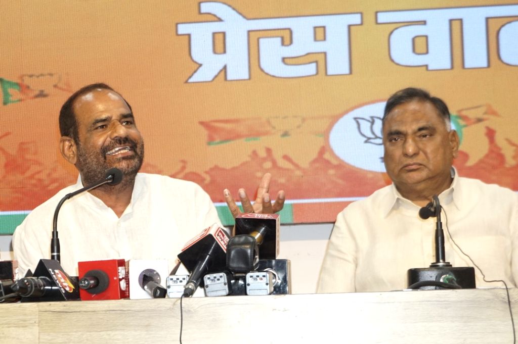 New Delhi:MP Ramesh Bidhuri and Leader of Opposition Delhi Assembly ...