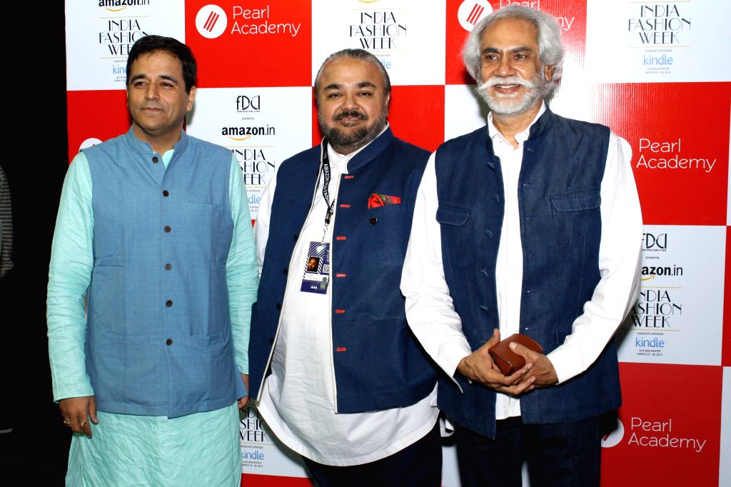 Amazon India Fashion Week Pearl Academy New Course in Fashion ...