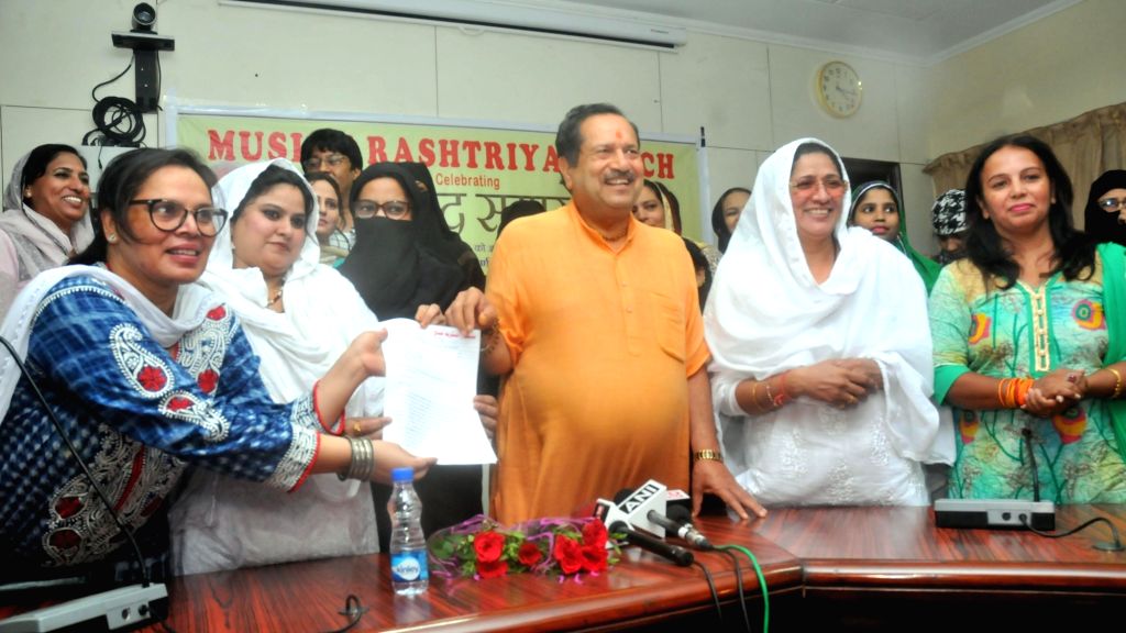 Muslim Rashtriya Manch members write a thanks-giving letter to PM Modi ...