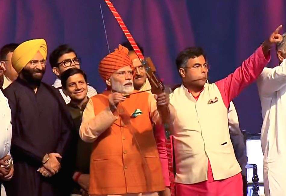 New Delhi : PM Modi attends Dussehra celebrations at DDA ground in Dwarka