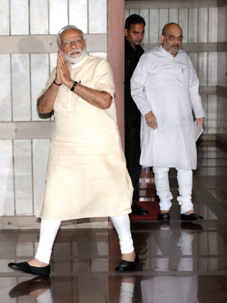 Modi tells NDA leaders to work unitedly for people