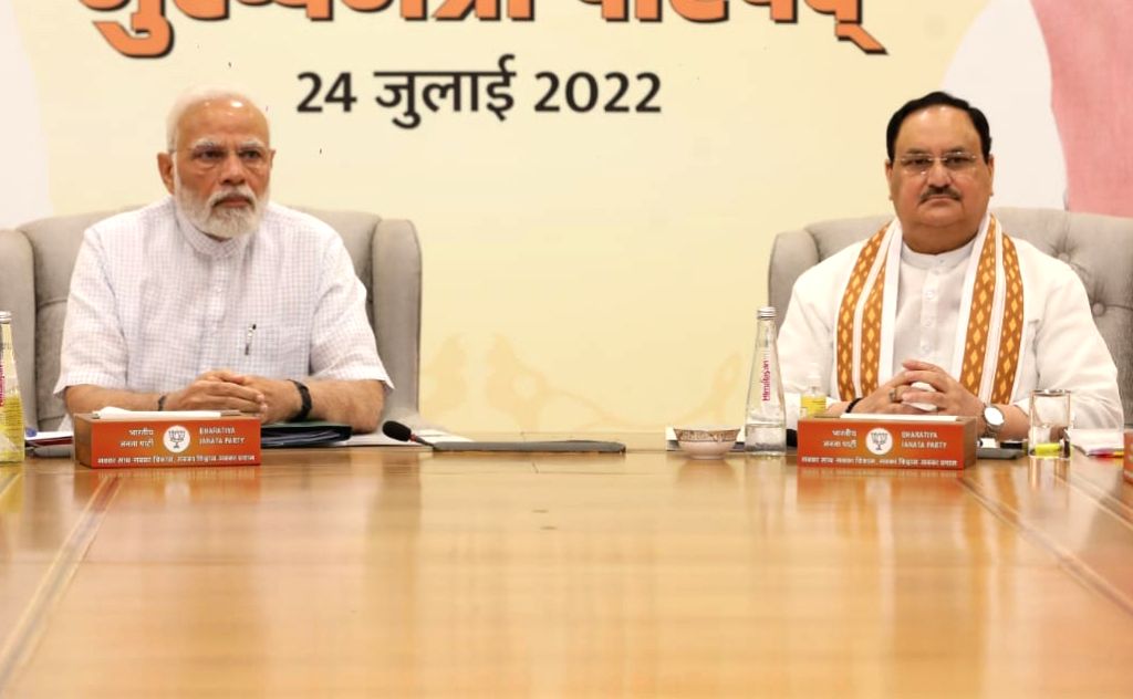 New Delhi : Prime Minister Narendra Modi meets Chief Ministers of BJP ...