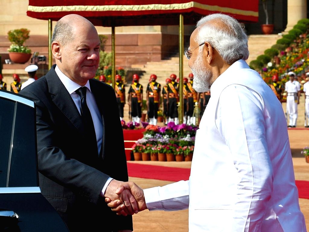 New Delhi : PM Modi welcomes German Chancellor Olaf Scholz