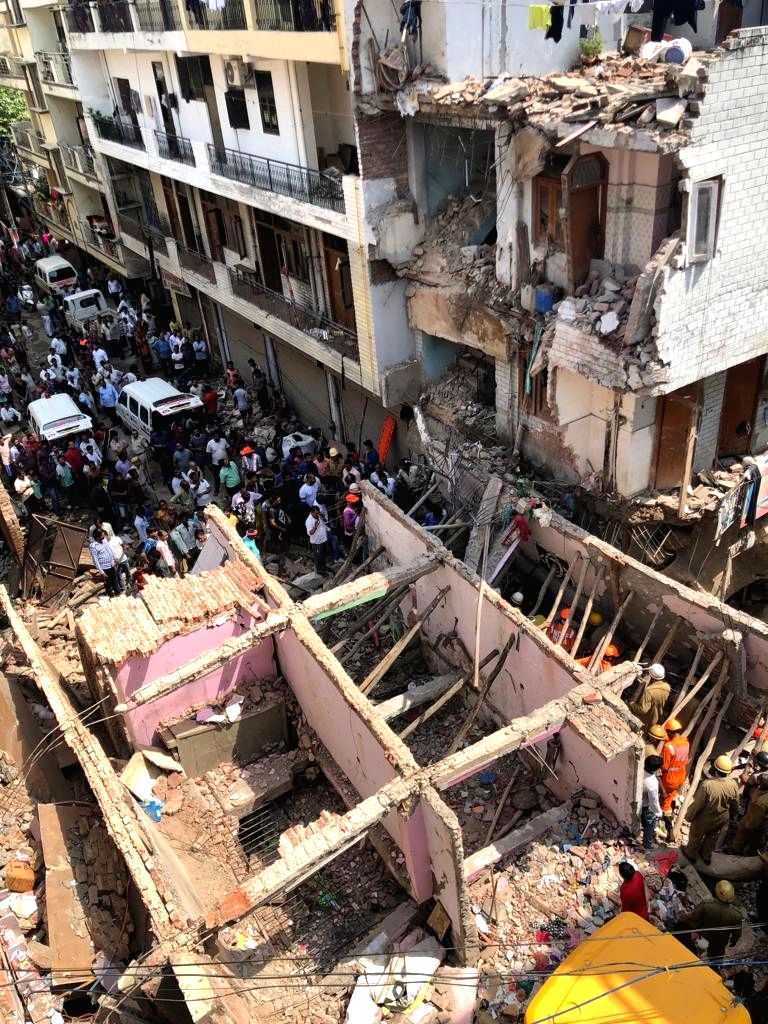 Delhi building collapse kills 3
