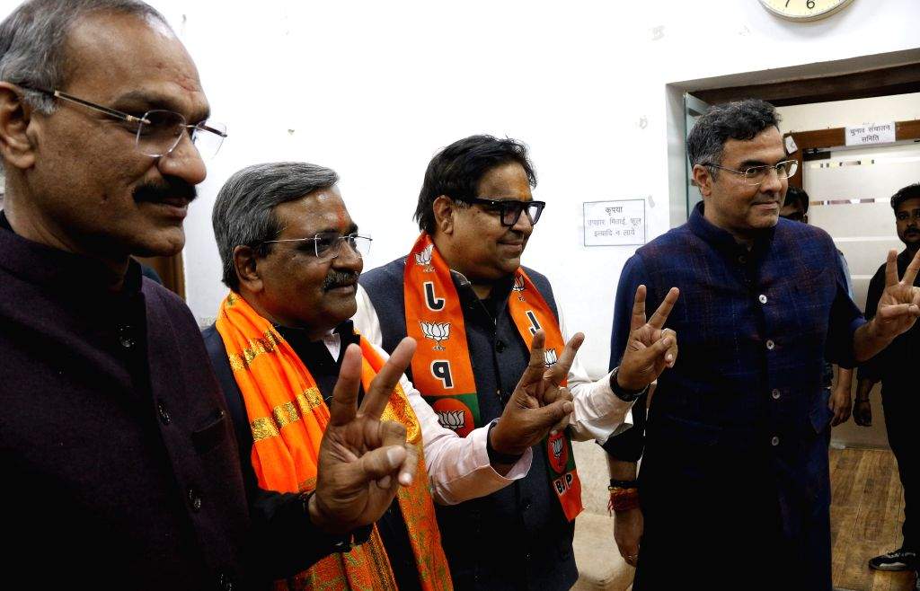Newly Elected BJP MLAs Meet with Senior Leaders