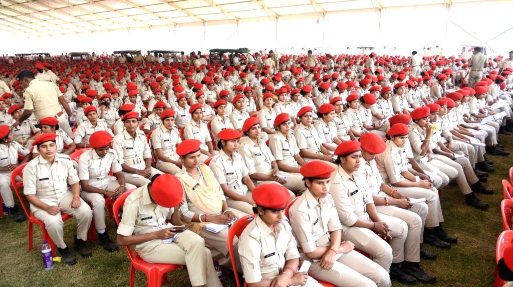 Patna : Newly joined Bihar Police personnel during the distribution of ...