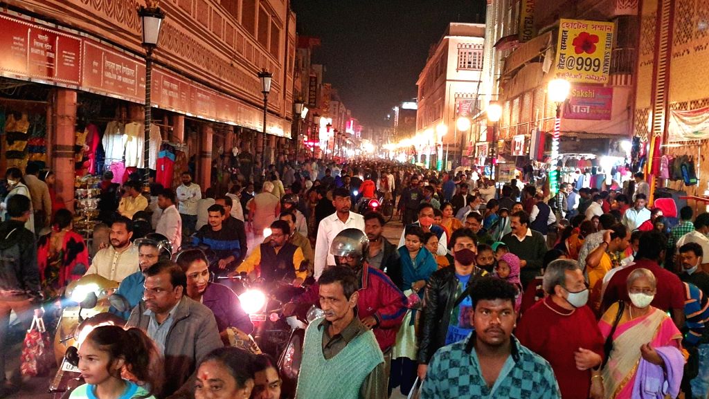 Varanasi: Nightlife in Varanasi UP.