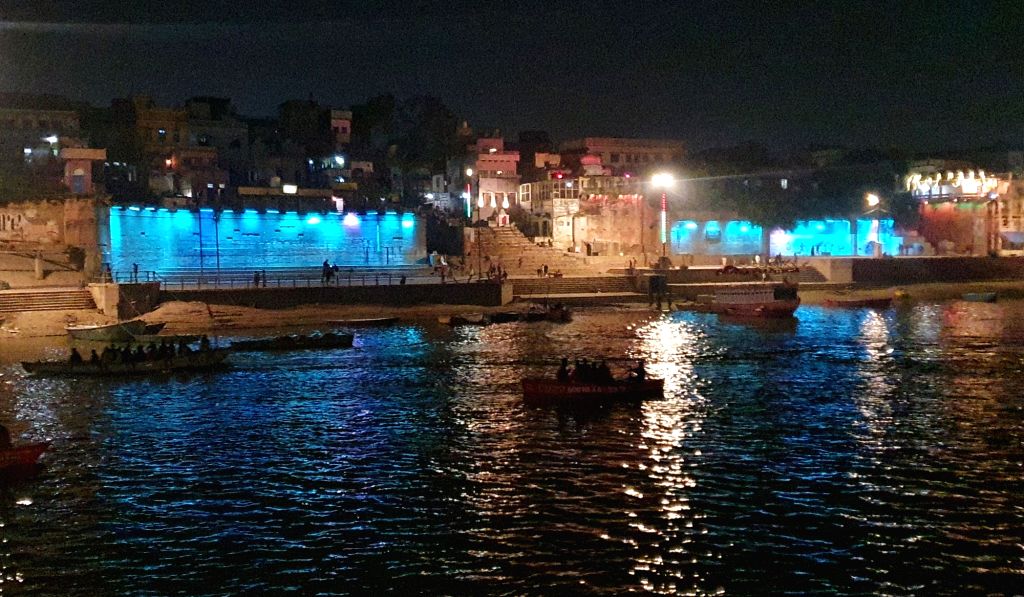 Varanasi: Nightlife in Varanasi UP.