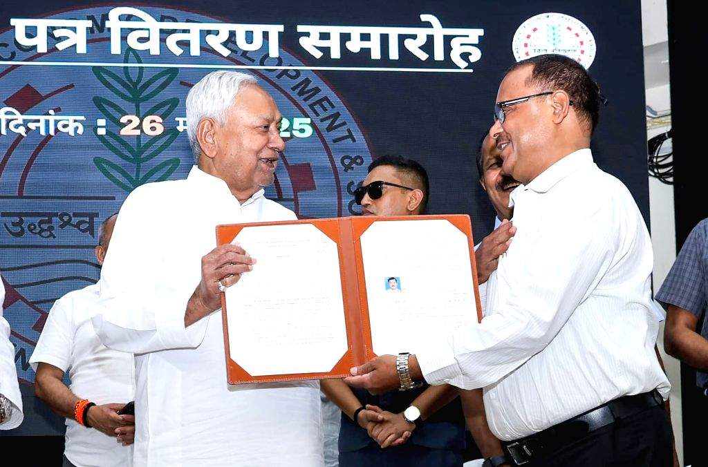 Nitish Kumar at the Appointment Letters distribution ceremony