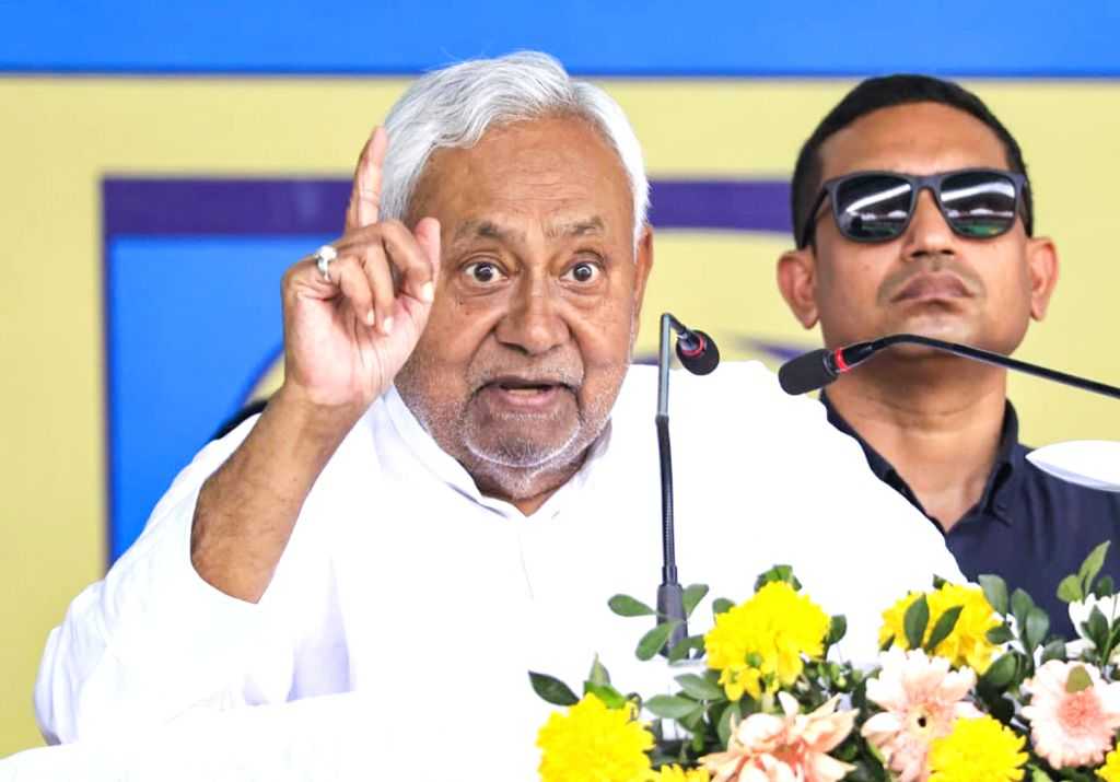 Nitish Kumar Interacts with Public During Samriddhi Yatra