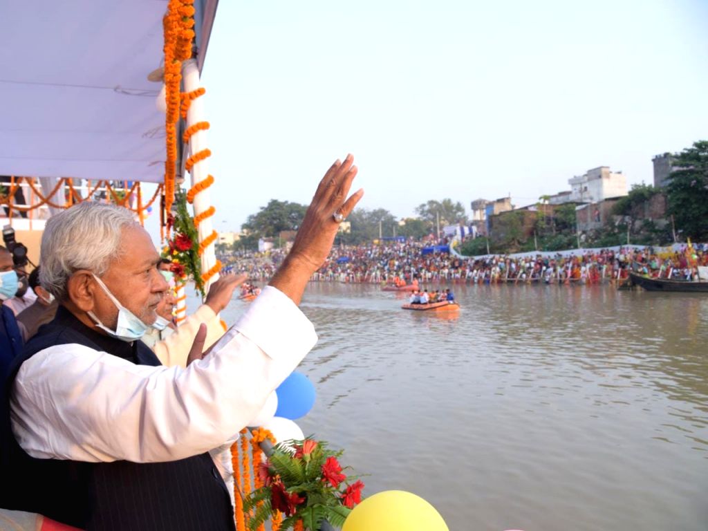 Free photo : Nitish reached Patna Chhath Ghat, said, 'I am happy that a ...