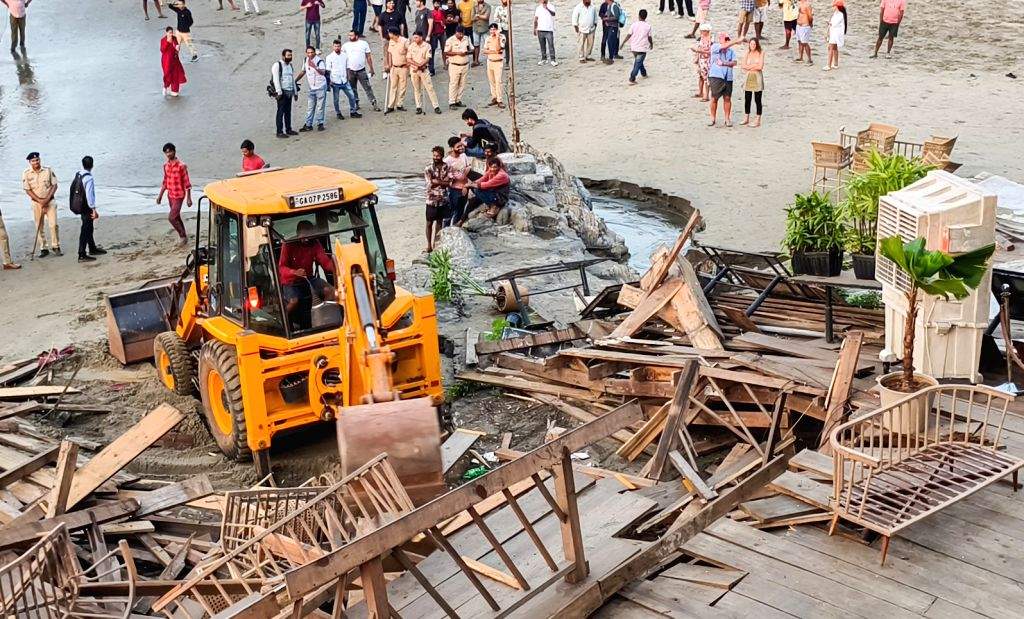 North Goa: Romeo Lane Shack Demolished