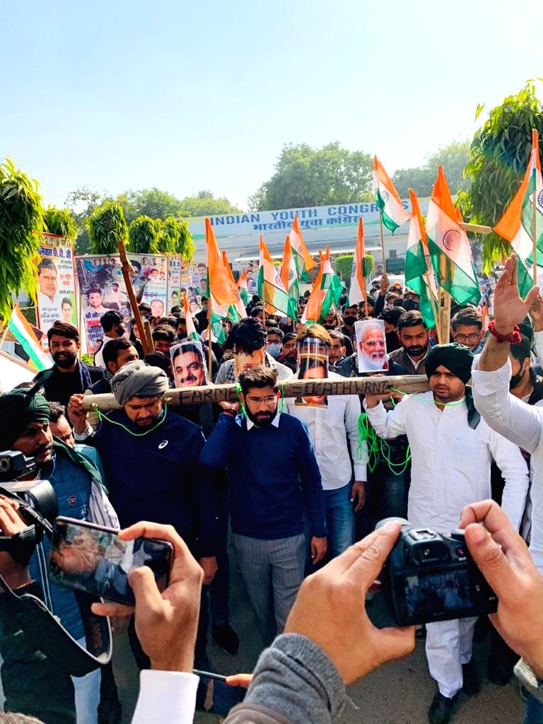 Free Photo: NSUI takes out tricolor march in support of farmers on ...