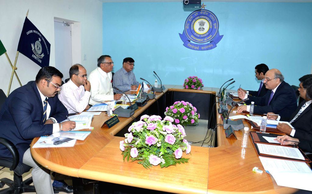Indian and Pakistan customs department meeting