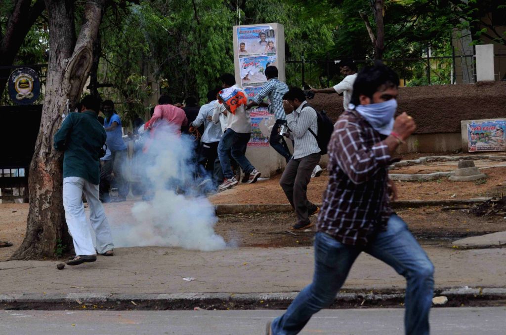 Osmania University students clash with police