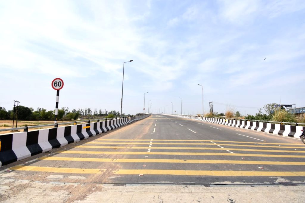 Free Photo:Outer ring road.