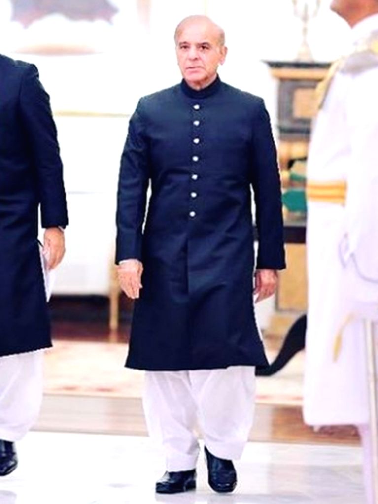 Free Photo:Pakistan Prime Minister Shehbaz Sharif