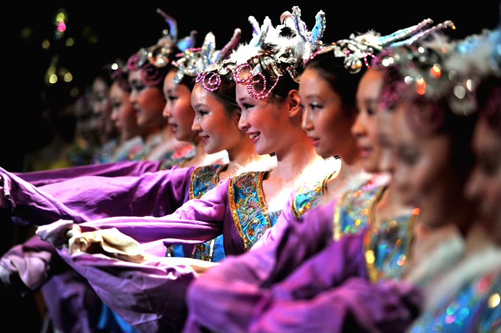(11022014) PARIS,: Chinese students dance during a performance in ...