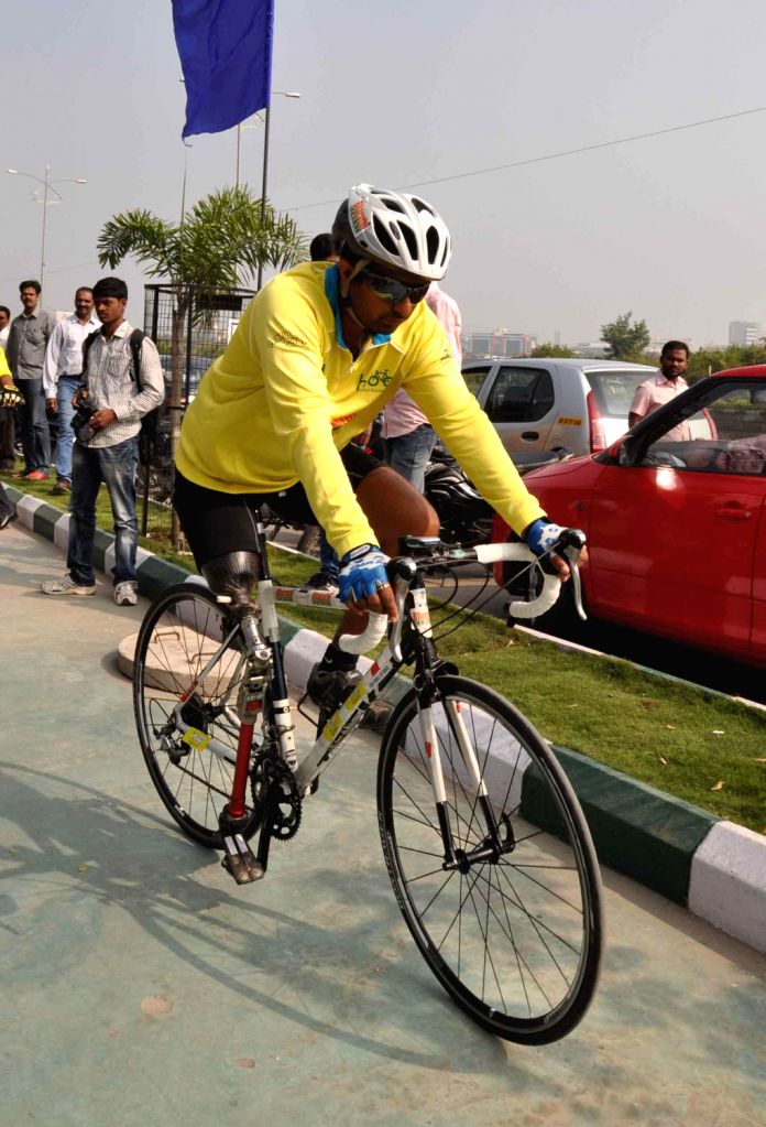 Jammu to Kanya Kumari cycle rally flagged-off at Gachibowli stadium