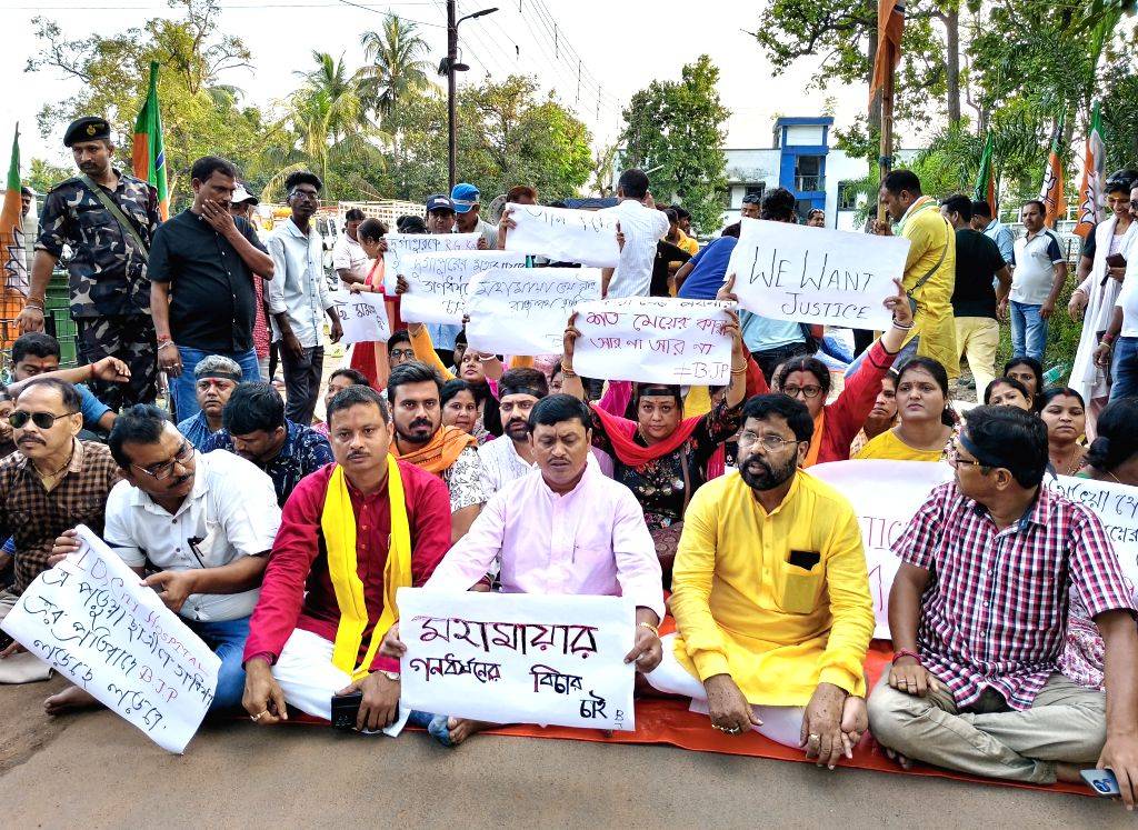 Paschim Bardhaman: Protest Erupts over the alleged rape of a second ...