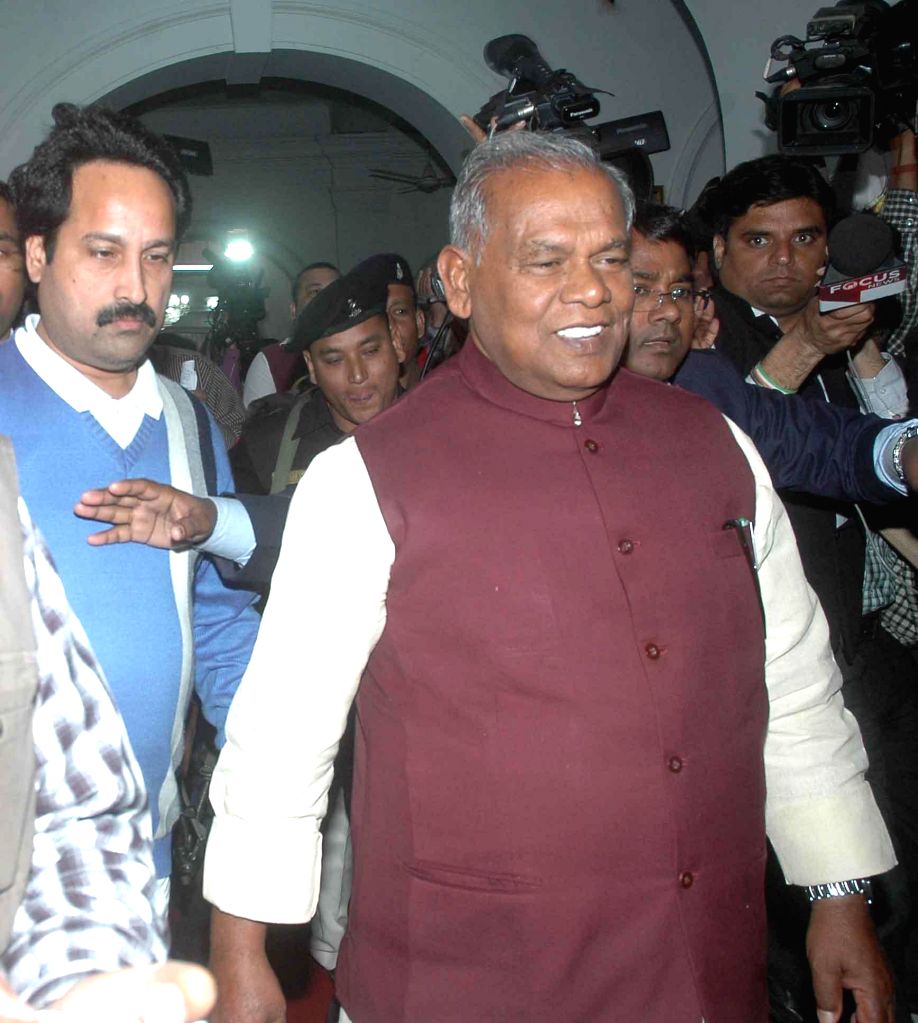 Bihar CM and Speaker during a programme at Raj Bhawan