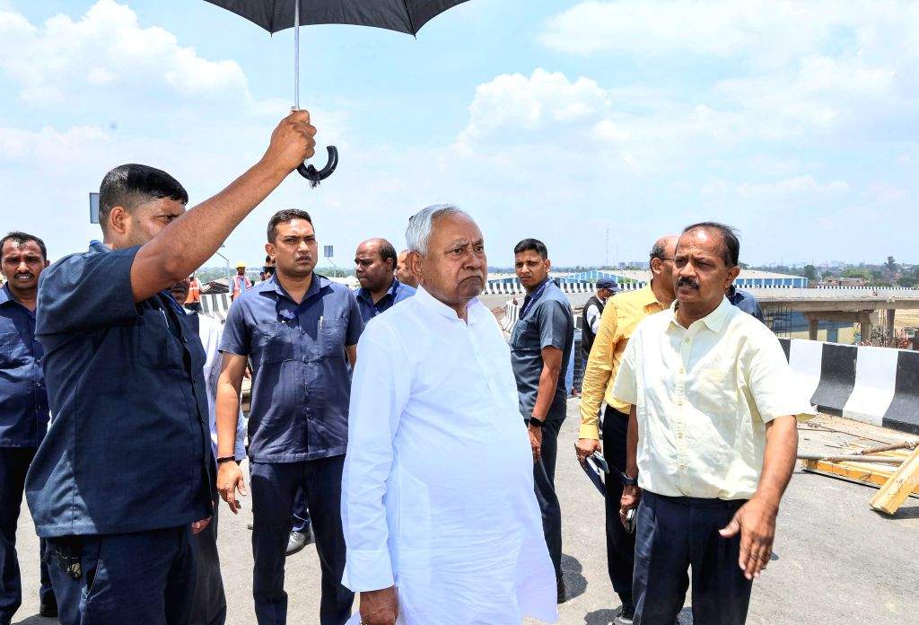 Nitish Kumar inspects JP Ganga Path and 6-lane bridge works