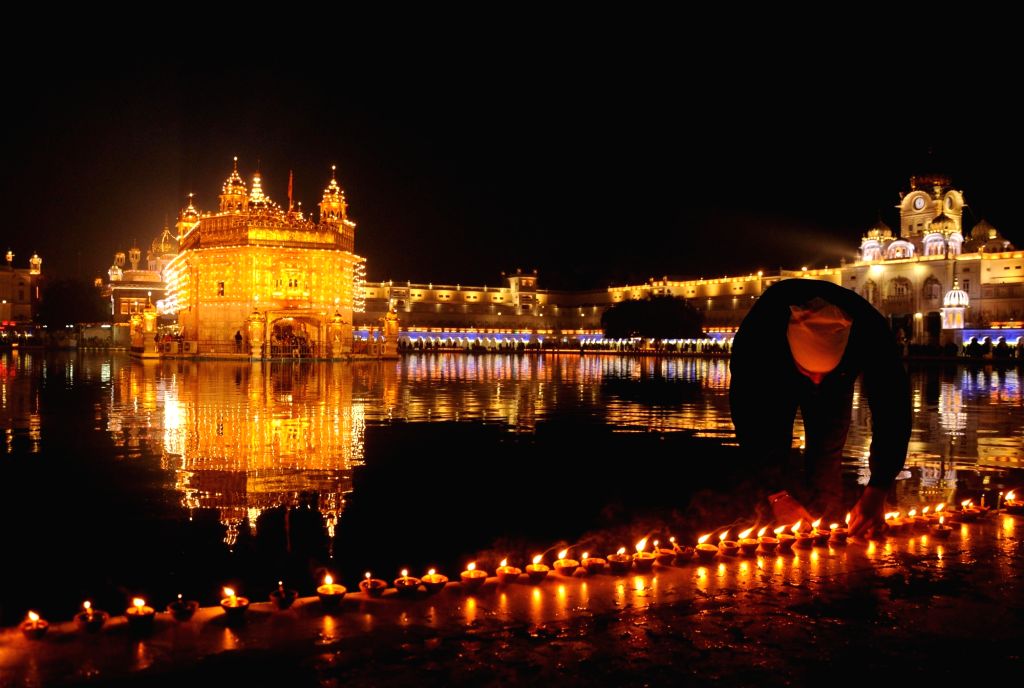 Golden Temple illuminated on Guru Gobind Singh Jayanti