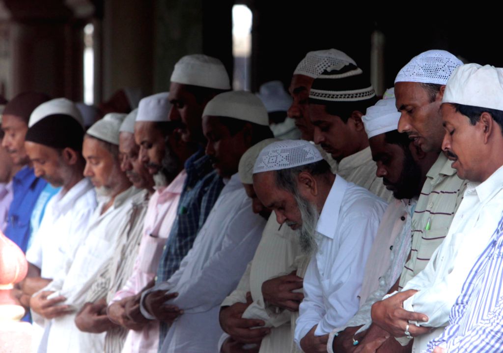 Juma-tul-Wida prayers at Nakhoda Masjid