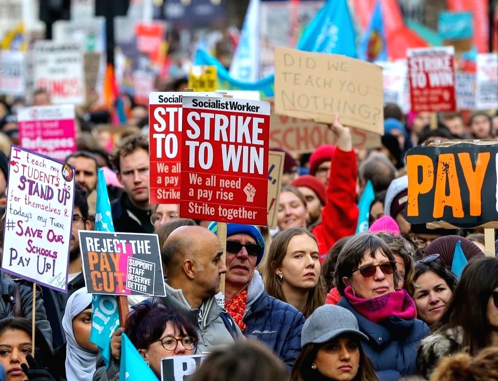 London : People protest in central London