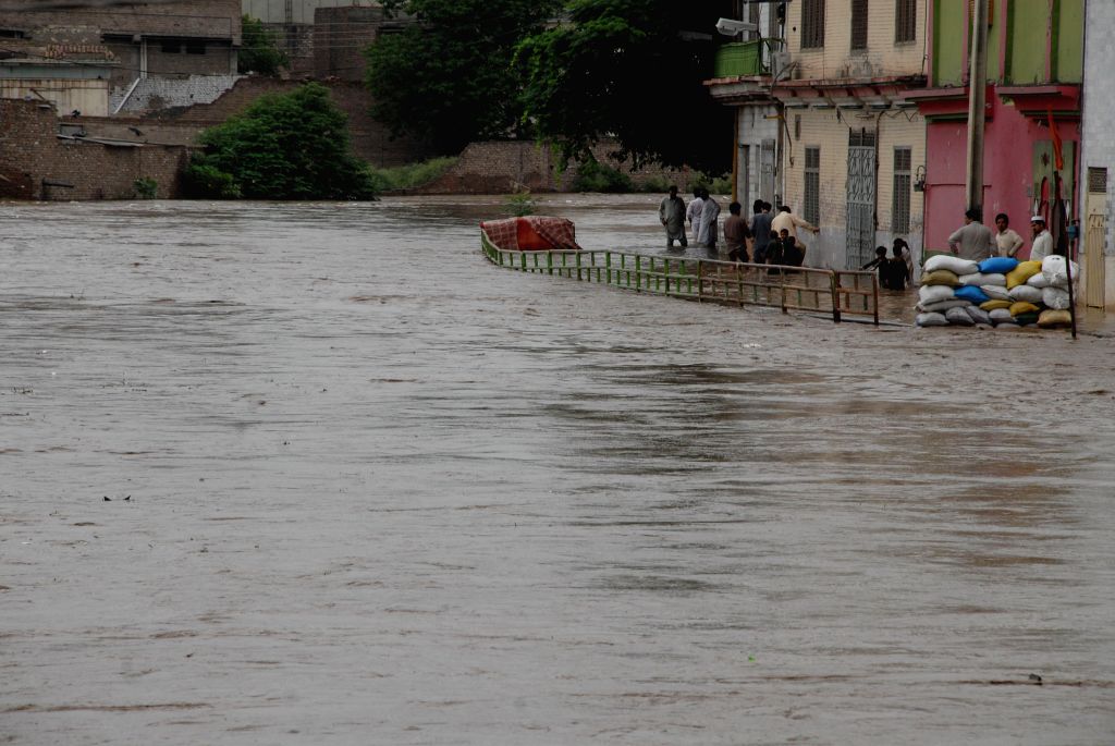 PAKISTAN-PESHAWAR-WEATHER-FLOOD