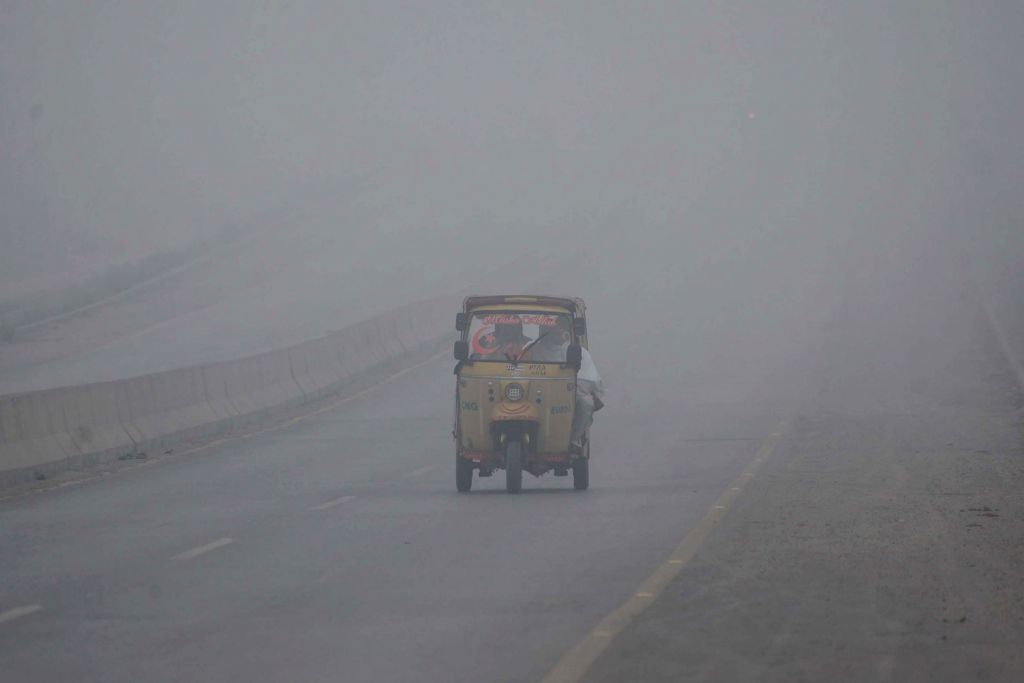 PAKISTAN-PESHAWAR-FOG