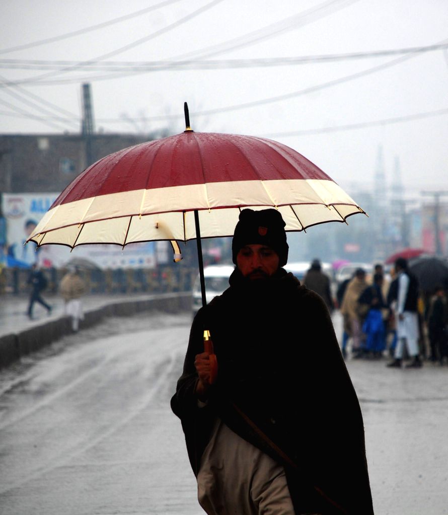 PAKISTAN-PESHAWAR-RAIN