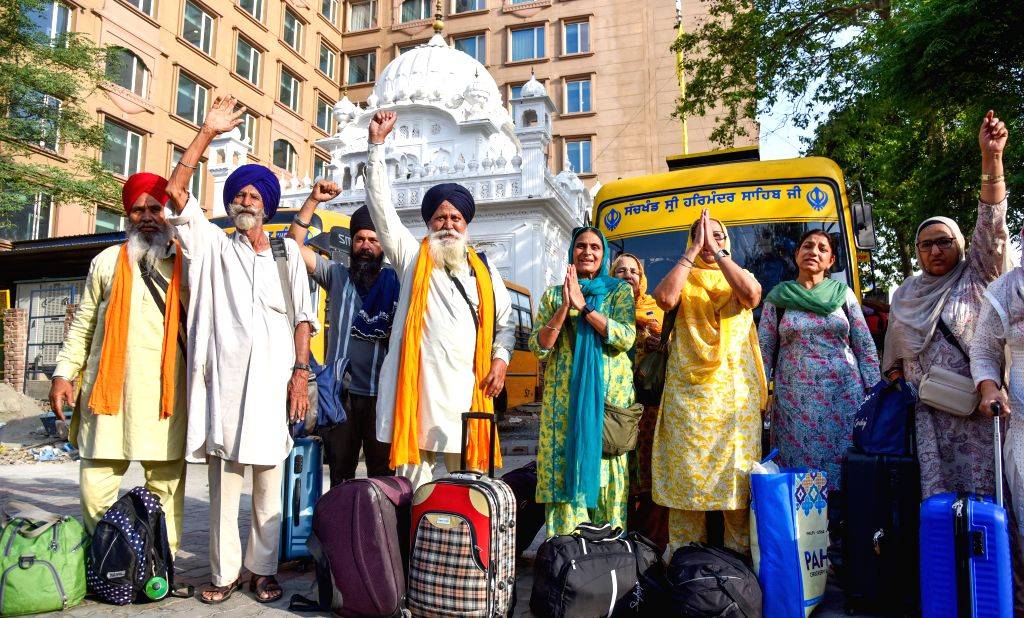 Pilgrims leave for Pak for Guru Arjan Dev martyrdom day