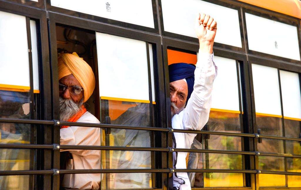 Pilgrims leave for Pak for Guru Arjan Dev martyrdom day