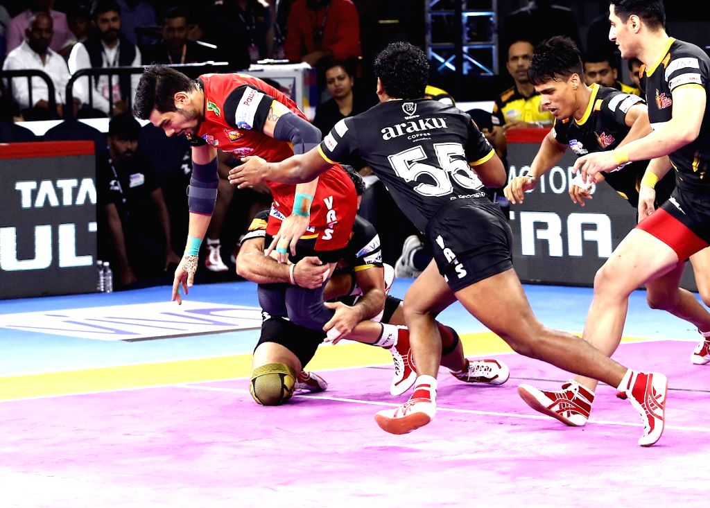 Pro Kabaddi Season 7 - Patna Pirates Vs UP Yoddha