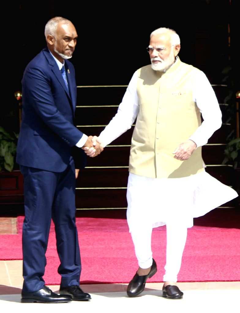 PM meets Maldives President Mohamed Muizzu during the joint press meeting