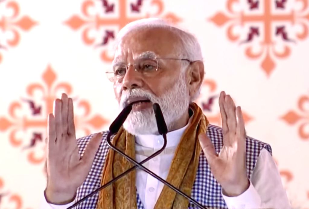 PM Modi inaugurates and lays foundation stones of multiple development ...